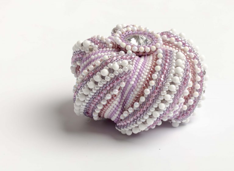 GBBS 2025 workshop programme - The Beadworkers Guild